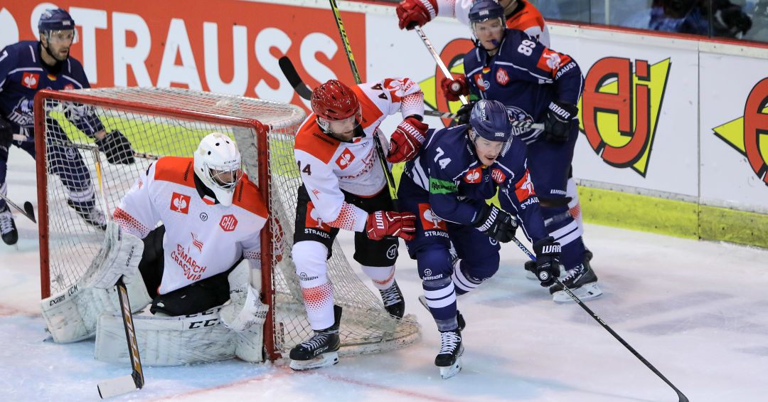 Straubing make successful CHL debut against Cracovia