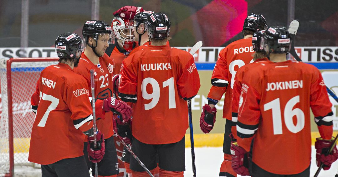 Big 2nd period gives advantage to JYP